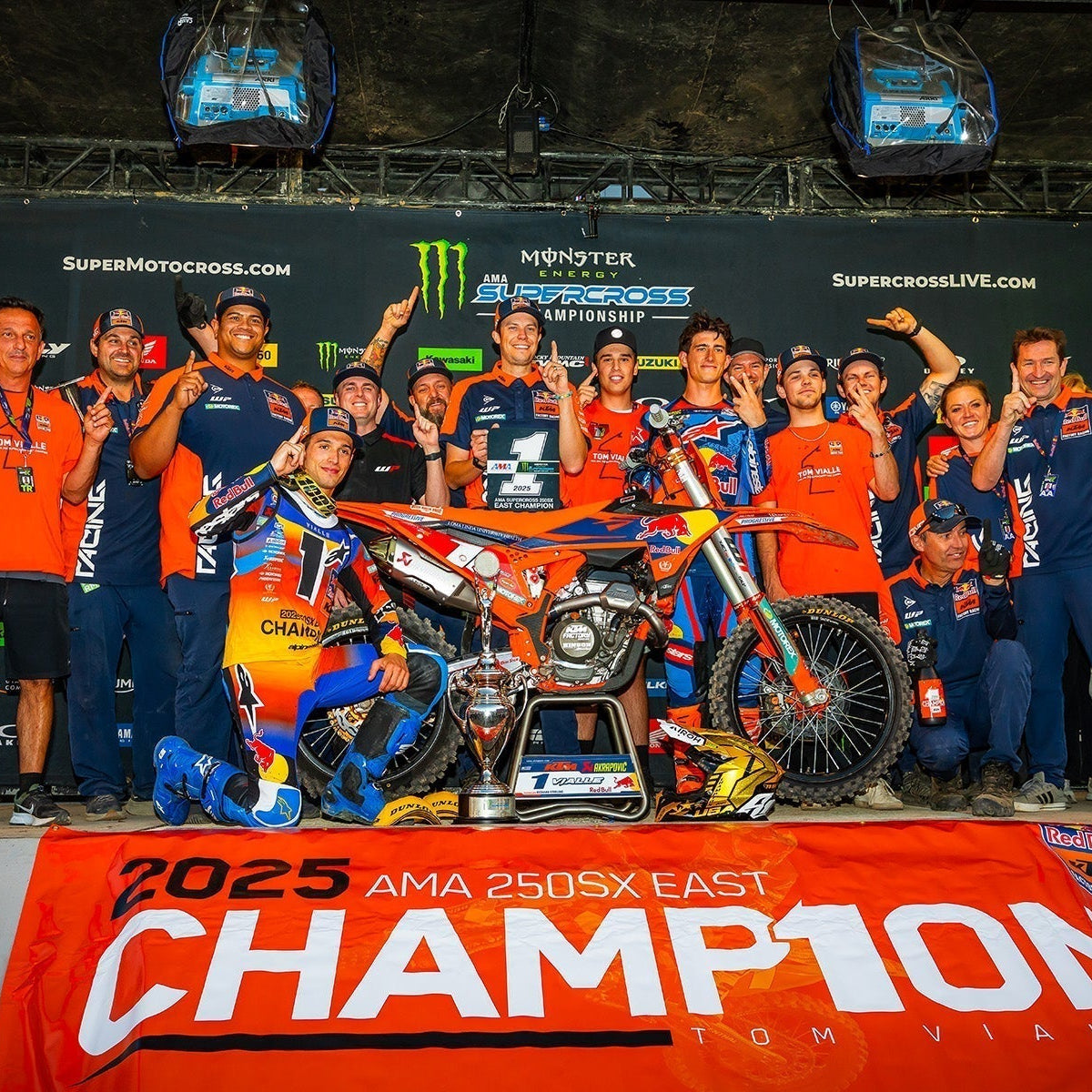 TOM VIALLE WINS 2025 250 EAST SUPERCROSS CHAMPIONSHIP – Airoh USA